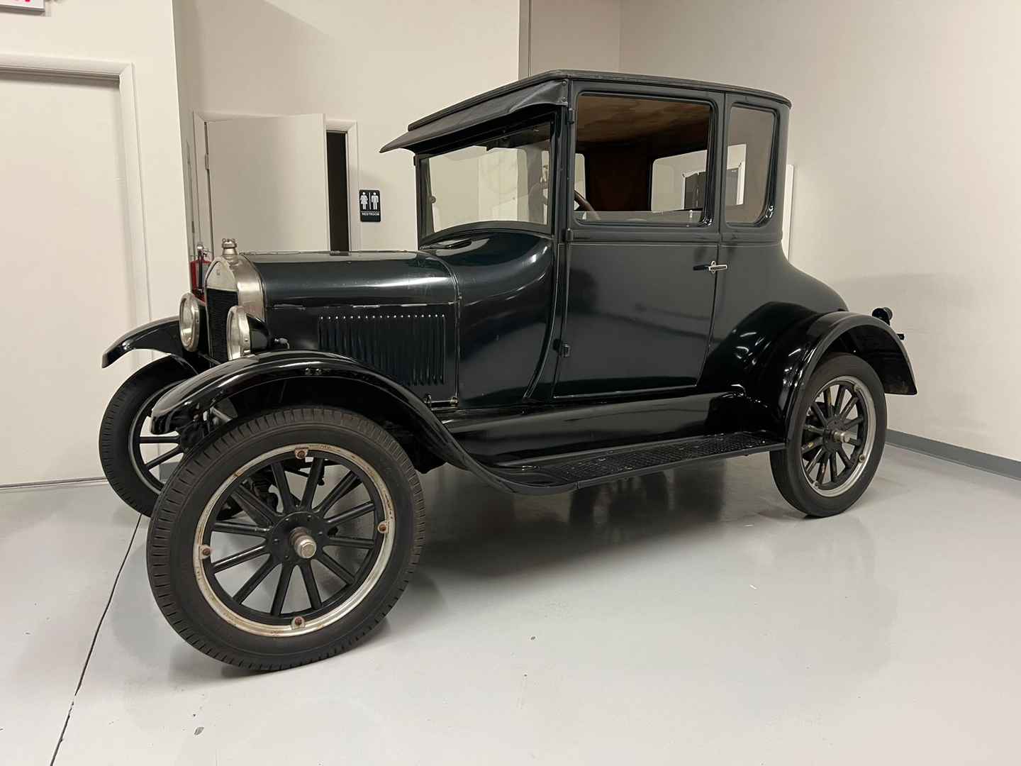 1927 Ford Model T Doctor's Coupe - Siciliano Company
